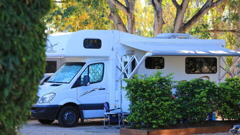 Caravan Sites - Rubyvale Caravan Park